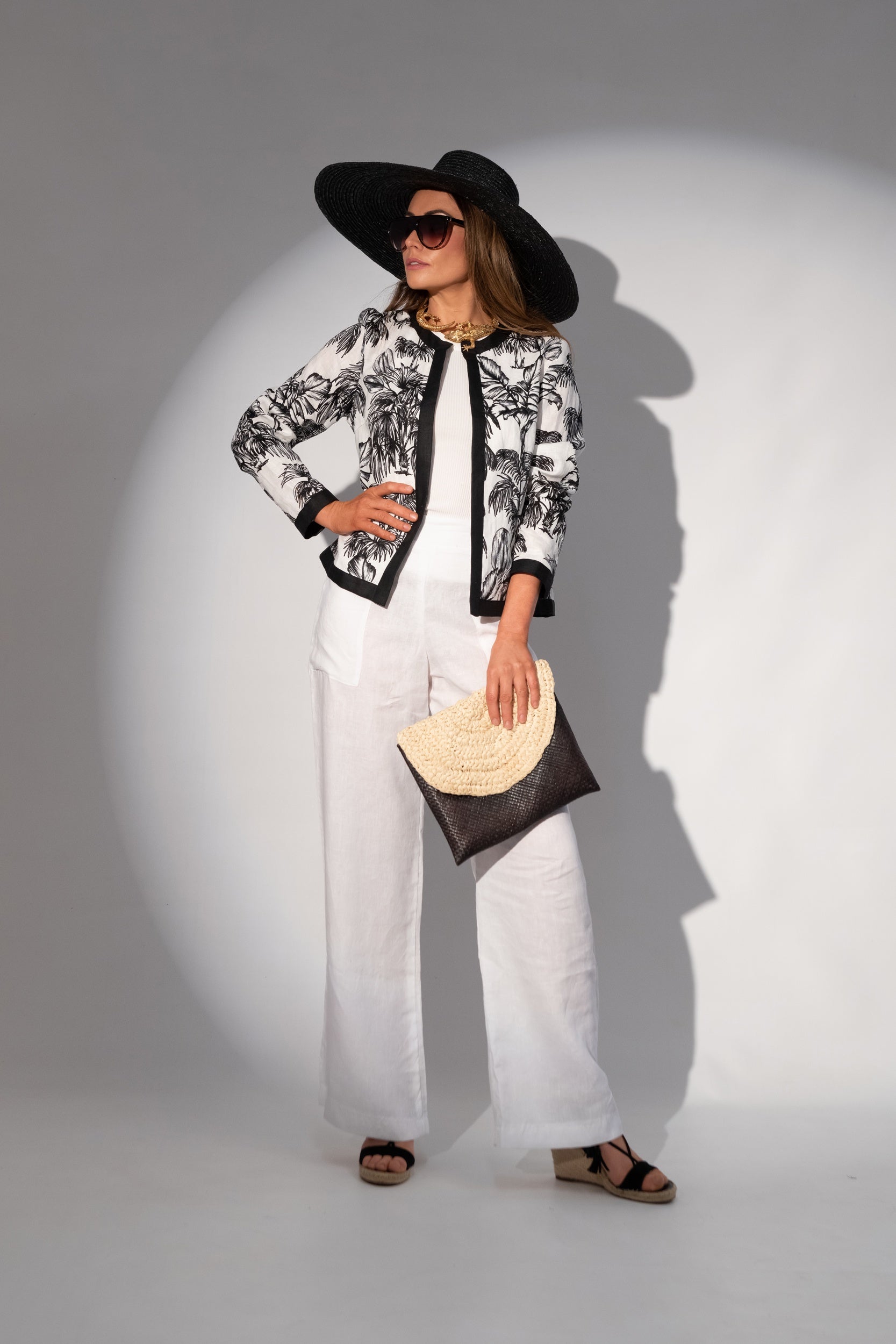 SINGAPORE Cropped Neck Jacket